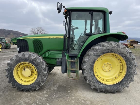 2004 John Deere 7220 Tractors 100 to 174 HP for Sale | Tractor Zoom