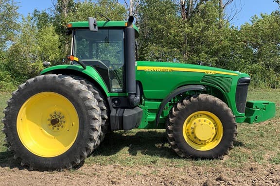 2004 John Deere 8220 Tractors 175 to 299 HP for Sale | Tractor Zoom