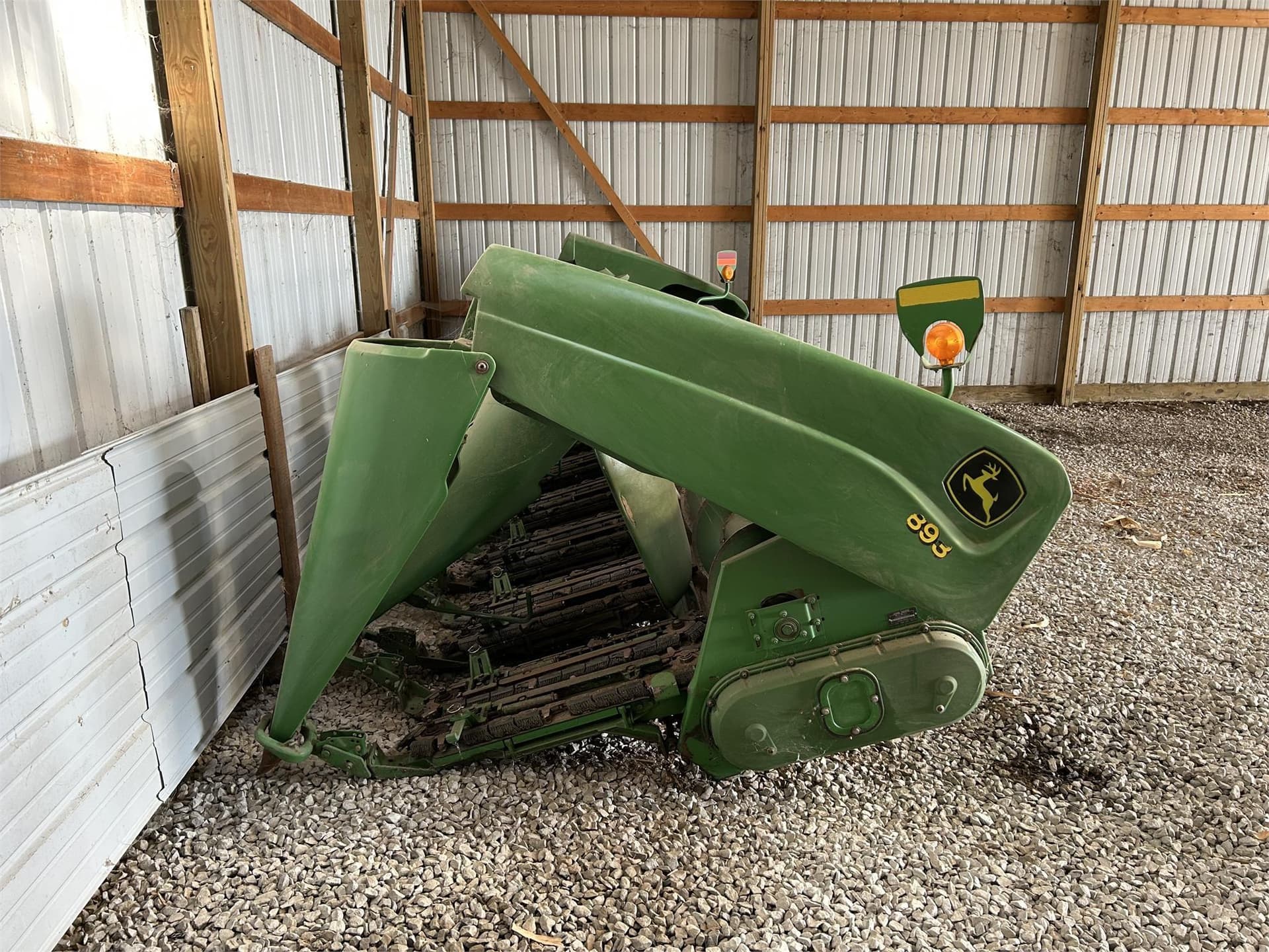 Tractor Zoom - 2004 John Deere 893