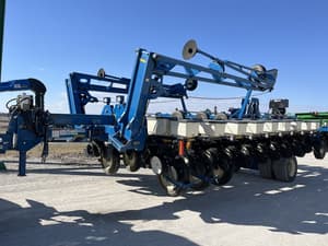 SOLD - 2004 Kinze 3800 Stock No. 213536 Planting with 24 Rows | Tractor ...