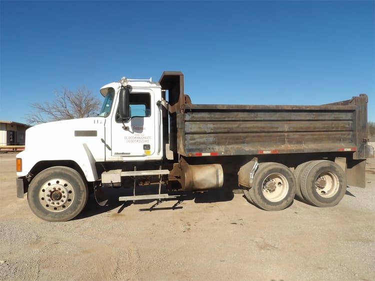 2004 Mack CH613 Other Equipment Trucks for Sale | Tractor Zoom