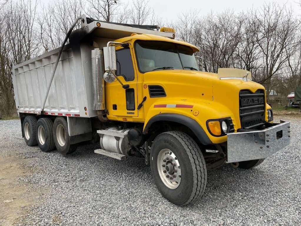 2004 Mack Granite Other Equipment Trucks for Sale | Tractor Zoom