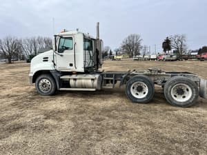 SOLD - 2004 Mack Vision CX613 Other Equipment with 529,628 mi | Tractor ...