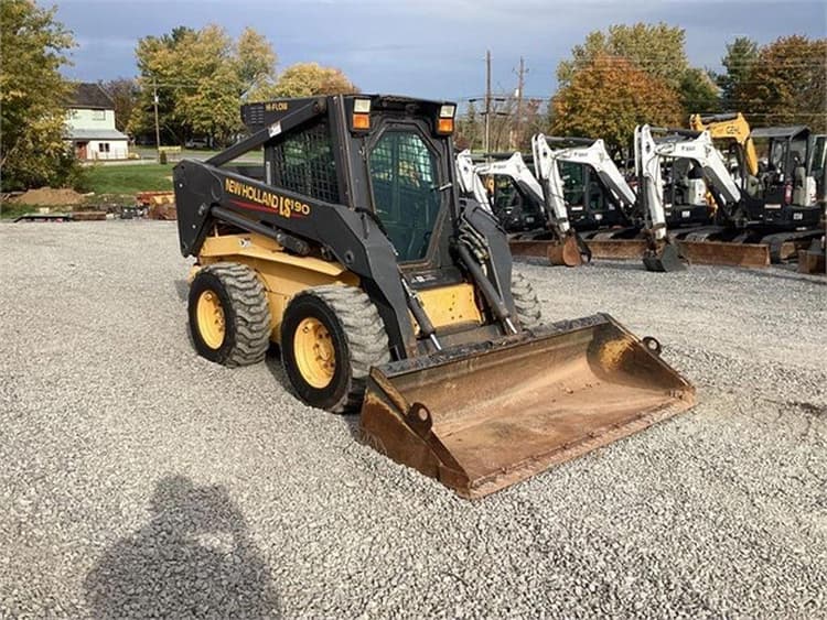 2004 New Holland LS190 Construction Skid Steers for Sale | Tractor Zoom