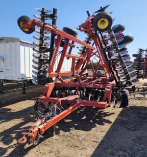 SOLD - 2004 Sunflower Model 1434 29' Disk Tillage with 29 ft | Tractor Zoom