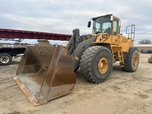 SOLD - 2004 Volvo L220E Lot No. 1911 Construction with 13,978 Hrs ...