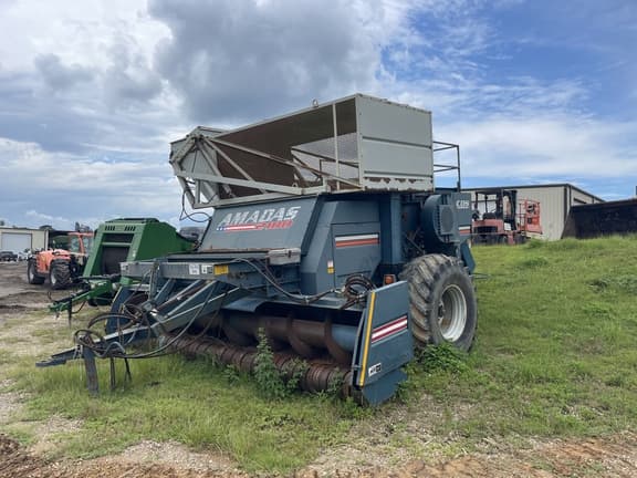 SOLD - 2005 Amadas 2100 Combines Other | Tractor Zoom
