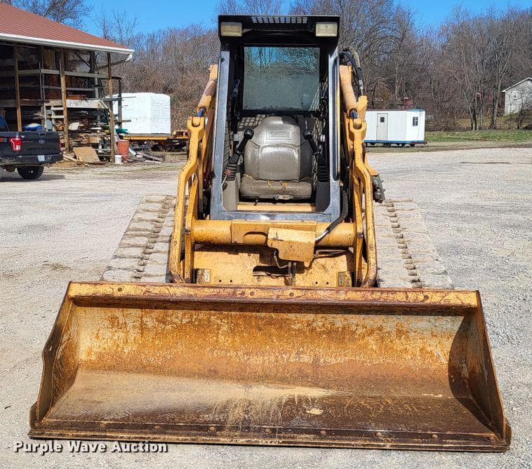 Tractor Zoom - 2005 Case 450CT