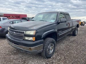 SOLD - 2005 Chevrolet 2500 Lot No. 1011 Other Equipment with 401,200 mi ...