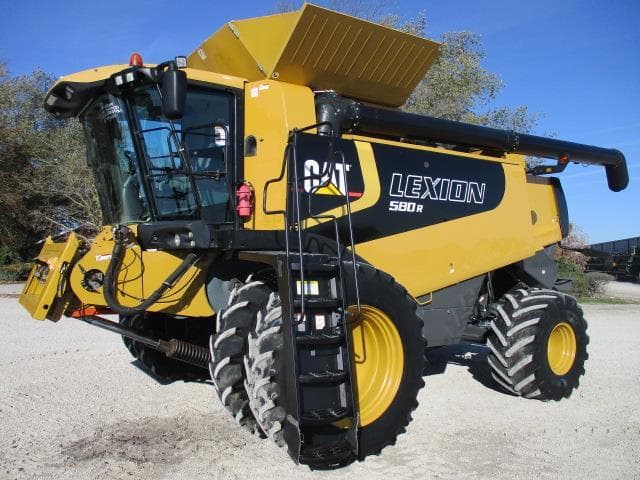SOLD - 2005 CLAAS LEXION 560R Combines Class 6 | Tractor Zoom