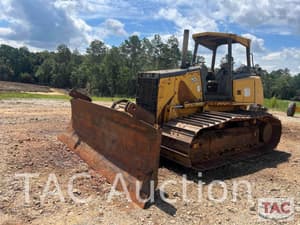 SOLD - 2005 John Deere 750J Construction with 8,868 Hrs | Tractor Zoom