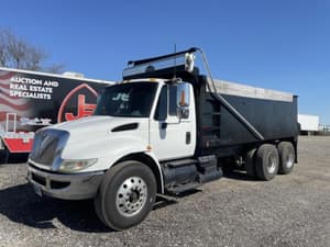 SOLD - 2005 International 4400 Other Equipment with 161,223 mi ...