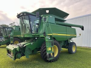 SOLD - 2005 John Deere 9560 STS Combines with 4,022 Hrs | Tractor Zoom