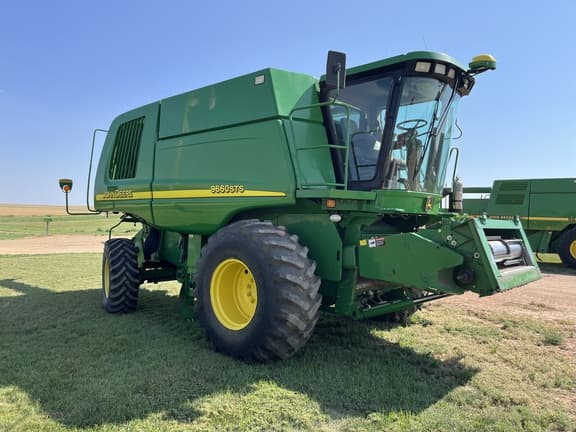 SOLD - 2004 John Deere 9660 STS Combines Class 6 | Tractor Zoom