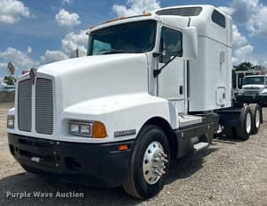 SOLD - 2005 Kenworth T600 Lot No. EG0741 Other Equipment with 165,219 mi | Tractor Zoom