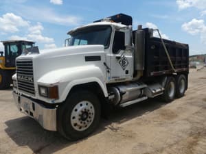SOLD - 2005 Mack CH613 Lot No. 358569 Other Equipment with 739,638 mi ...