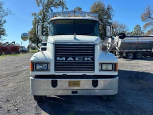 SOLD - 2005 Mack CHN613 Lot No. 9 Other Equipment with 546,948 mi | Tractor Zoom