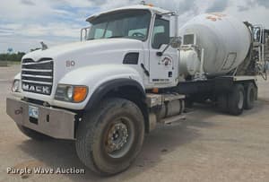 SOLD - 2005 Mack CV513 Lot No. EN8199 Other Equipment with 220,820 mi ...