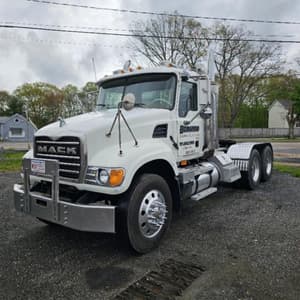 SOLD - 2005 Mack CV713 Lot No. 1124 Other Equipment with 487,735 mi ...