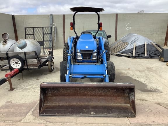 2005 New Holland TC40DA Tractors 40 to 99 HP for Sale | Tractor Zoom