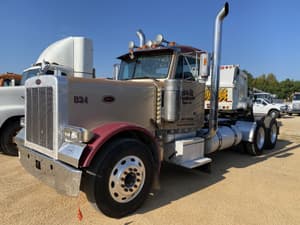 SOLD - 2005 Peterbilt 379 Lot No. 57920548 Other Equipment with 358,295 ...