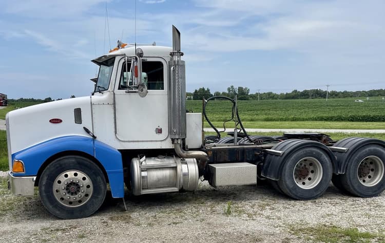 2005 Peterbilt 385 Other Equipment Trucks for Sale | Tractor Zoom