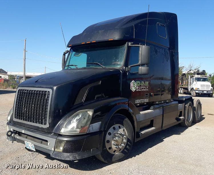SOLD - 2005 Volvo VVN Other Equipment Trucks | Tractor Zoom