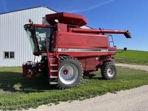 SOLD - 2006 Case IH 2377 Combines Stock No. 423501 | Tractor Zoom