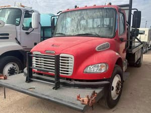 2006 Freightliner Business Class M2 106 Lot No. 70 Other Equipment For ...