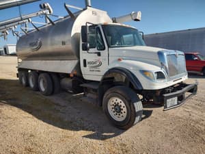 SOLD - 2006 International 7600 Feed Truck (DR2813) Other Equipment with ...