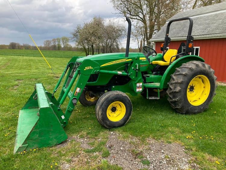 SOLD - 2006 John Deere 5525 Tractors 40 to 99 HP | Tractor Zoom