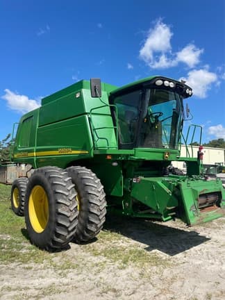 2006 John Deere 9560 STS Combines Class 5 for Sale | Tractor Zoom