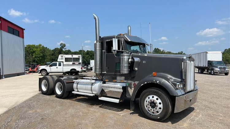 2006 Kenworth W9 Other Equipment Trucks for Sale | Tractor Zoom