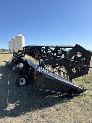 SOLD - 2006 MacDon 973 Stock No. C134806 Harvesting with 36 ft ...