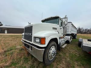 2006 Mack CH613 Lot No. 4947 Other Equipment For Sale with --- mi ...