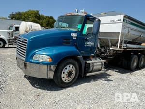 SOLD - 2006 Mack Vision Lot No. 20 Other Equipment with 52,909 mi ...