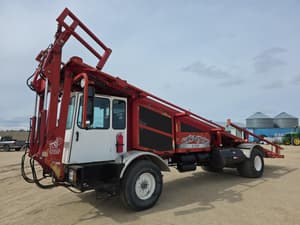SOLD - 2006 Stinger Stacker 6500 Lot No. 3054 Hay and Forage | Tractor Zoom