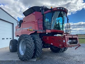 SOLD - 2007 Case IH 7010 Stock No. 01303617 MG1 Combines with 3,279 Hrs ...