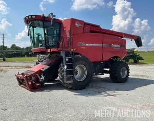 SOLD - 2007 Case IH 8010 Lot No. 52 Combines with 3,306 Hrs | Tractor Zoom