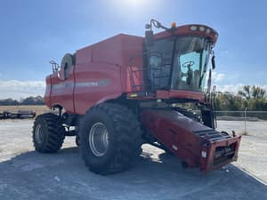 SOLD - 2007 Case IH 8010 Stock No. 10021L Combines with 3,306 Hrs ...