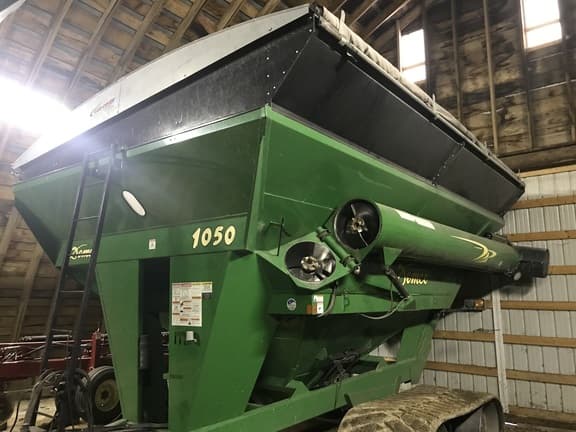 2007 Demco 1050 Harvesting Grain Carts for Sale | Tractor Zoom