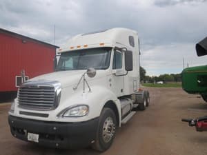 SOLD - 2007 Freightliner Columbia Other Equipment with 137,664 mi ...