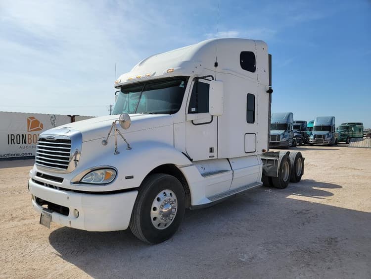 SOLD - 2007 Freightliner Columbia Other Equipment Trucks | Tractor Zoom
