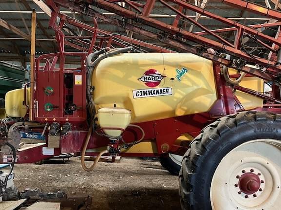 2007 Hardi Commander 1200 Chemical Applicators Sprayers - Pull Type for ...