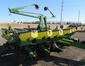 SOLD - 2007 John Deere 1760 Planting with 12 Rows | Tractor Zoom