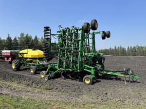 SOLD - 2007 John Deere 1820 Lot No. 1055 Planting with 60 ft | Tractor Zoom