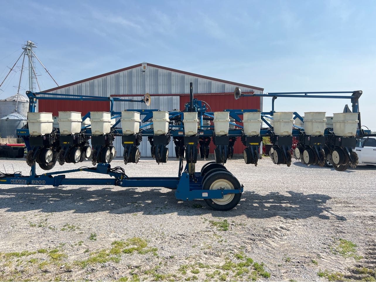 2007 Kinze 3600 Planting Planters for Sale | Tractor Zoom