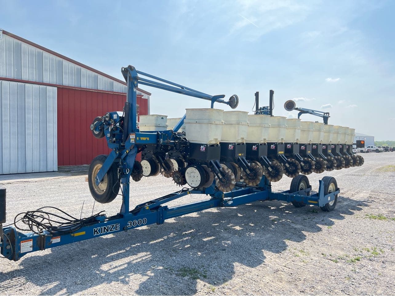 2007 Kinze 3600 Planting Planters for Sale | Tractor Zoom