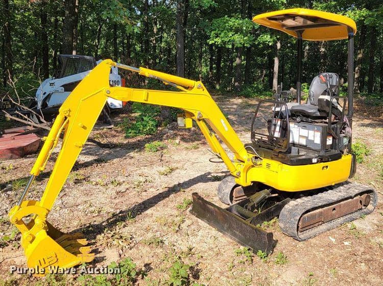SOLD - 2007 Komatsu PC18MR-2 Construction Compact Excavators | Tractor Zoom
