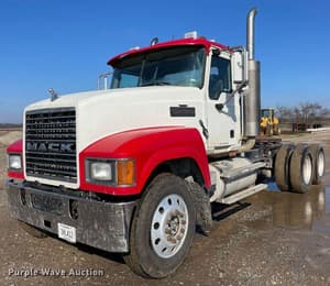 SOLD - 2007 Mack CHN613 semi truck Other Equipment with 710,206 mi | Tractor Zoom